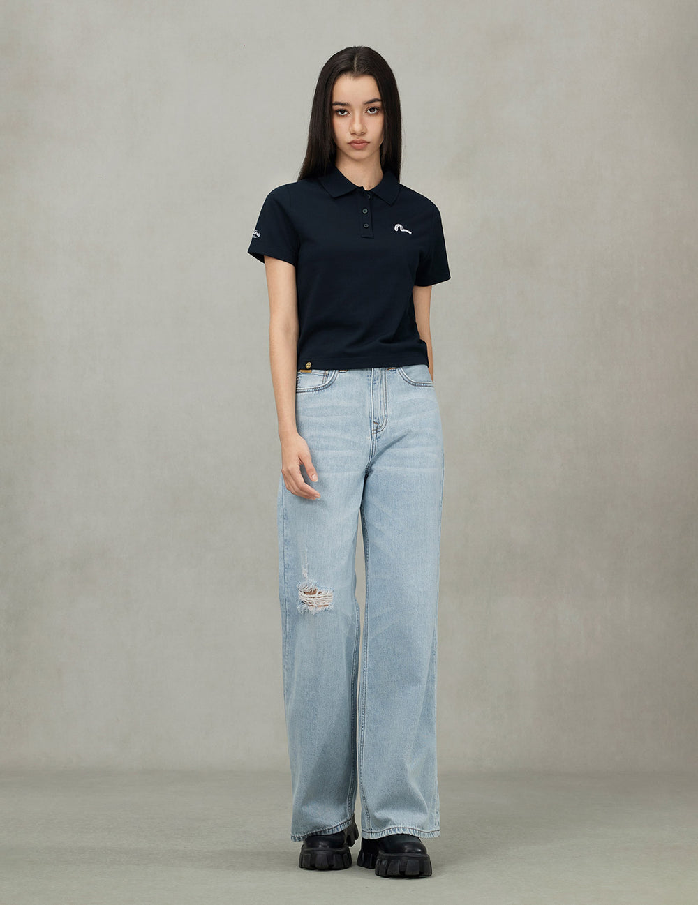 Distressed Seagull Appliqué Fashion Fit Wide-leg Jeans – EVISU